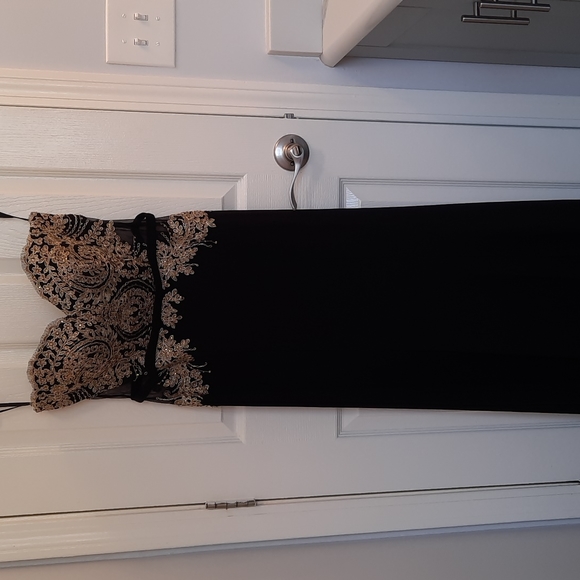 Cachet | Dresses | Cachet Prom Dressgown | Poshmark